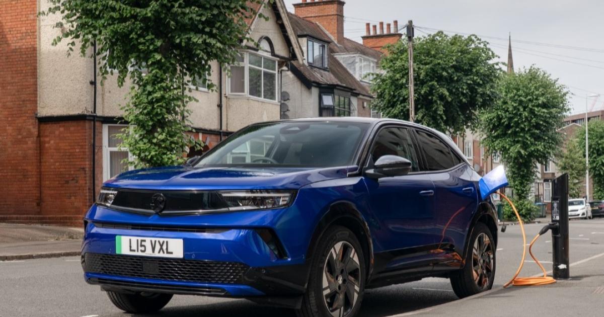 Over 800 new Connected Kerb EV charge points coming to Blackburn with ...