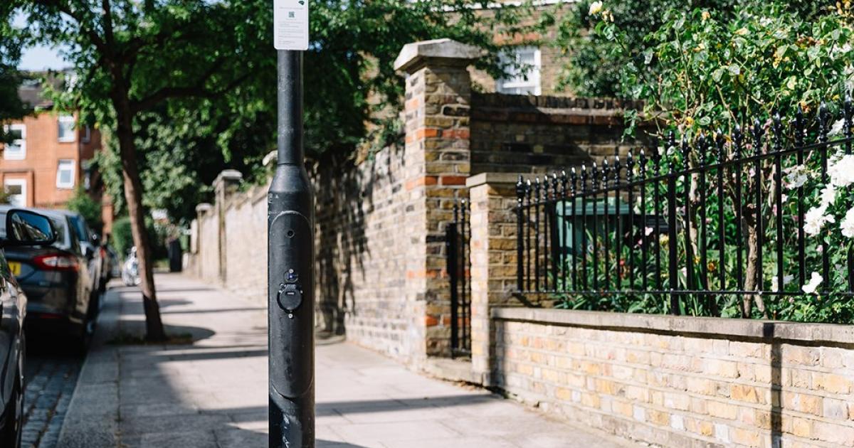 ubitricity installs its first lamppost chargers in Dublin - Zapmap